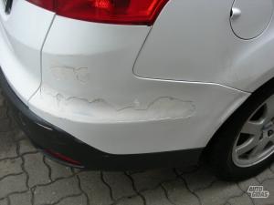 White Ford Focus 2012 in Kaunas, with an engine capacity of 1.60 L and mileage of 319 thousand km for 2199 €, photo 11 on AUTOMOTO.COM.LV