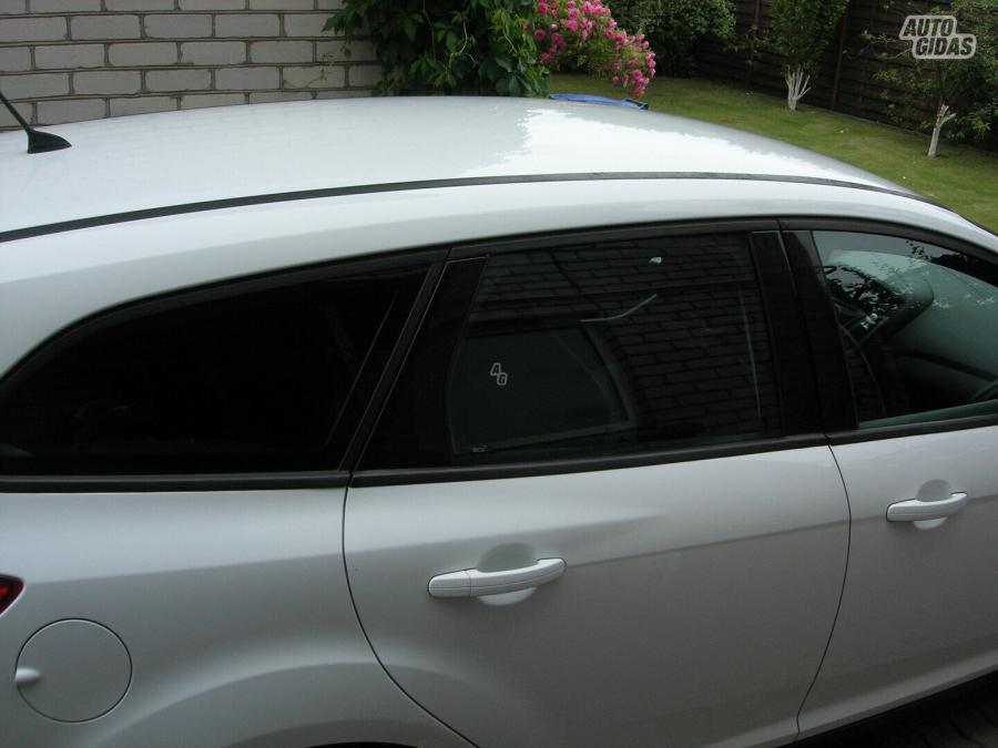 White Ford Focus 2012 in Kaunas, with an engine capacity of 1.60 L and mileage of 319 thousand km for 2199 €, photo 23 on AUTOMOTO.COM.LV