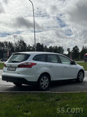 Balts Ford Focus 2012 Rīga, ar dzinēja tilpumu 1.60 L un nobraukumu 448 tūkst. km par 1450 €, foto 4 vietnē AUTOMOTO.COM.LV