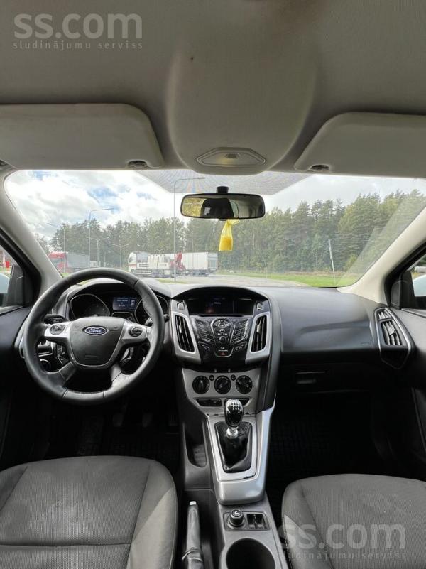 Balts Ford Focus 2012 Rīga, ar dzinēja tilpumu 1.60 L un nobraukumu 448 tūkst. km par 1450 €, foto 8 vietnē AUTOMOTO.COM.LV