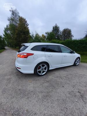 Balts Ford Focus 2012 Šakiai, ar dzinēja tilpumu 2.00 L un nobraukumu 300 tūkst. km par 2700 €, foto 10 vietnē AUTOMOTO.COM.LV