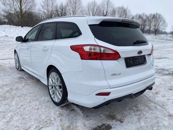 Balts Ford Focus 2013 Kauņa, ar dzinēja tilpumu 1.60 L un nobraukumu 134 tūkst. km par 4200 €, foto 6 vietnē AUTOMOTO.COM.LV