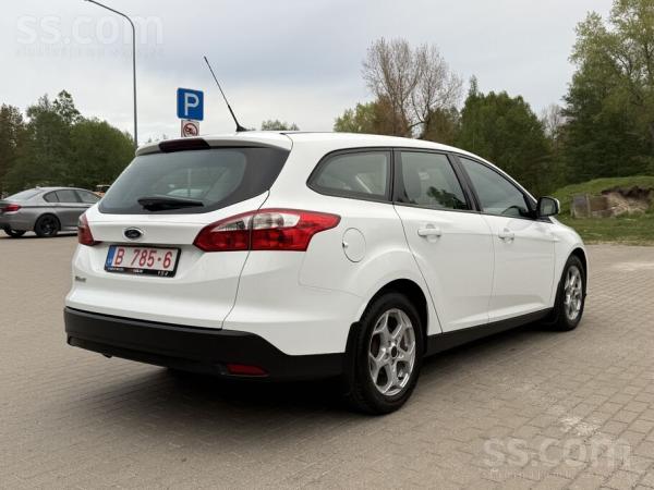 White Ford Focus 2013 in Liepaja, with an engine capacity of 1.60 L and mileage of 117 thousand km for 3500 €, photo 2 on AUTOMOTO.COM.LV