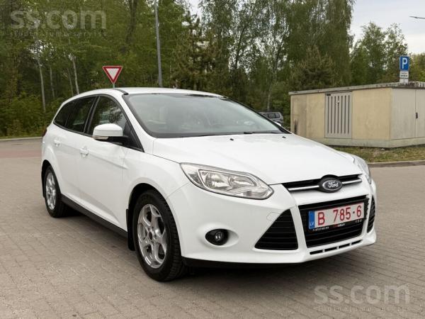 White Ford Focus 2013 in Liepaja, with an engine capacity of 1.60 L and mileage of 117 thousand km for 3500 €, photo 3 on AUTOMOTO.COM.LV