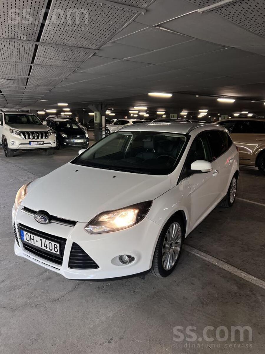 White Ford Focus 2013 in Riga, with an engine capacity of 2.00 L and mileage of 402 thousand km for 4100 €, photo 1 on AUTOMOTO.COM.LV