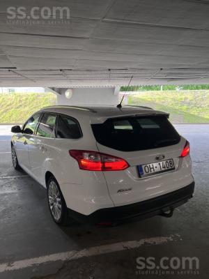 White Ford Focus 2013 in Riga, with an engine capacity of 2.00 L and mileage of 402 thousand km for 4100 €, photo 5 on AUTOMOTO.COM.LV