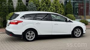 Balts Ford Focus 2013 Rīga, ar dzinēja tilpumu 1.00 L un nobraukumu 179 tūkst. km par 3300 €, foto 3 vietnē AUTOMOTO.COM.LV