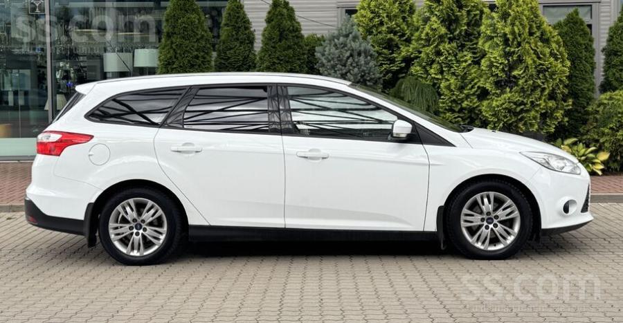 Balts Ford Focus 2013 Rīga, ar dzinēja tilpumu 1.00 L un nobraukumu 179 tūkst. km par 3300 €, foto 6 vietnē AUTOMOTO.COM.LV