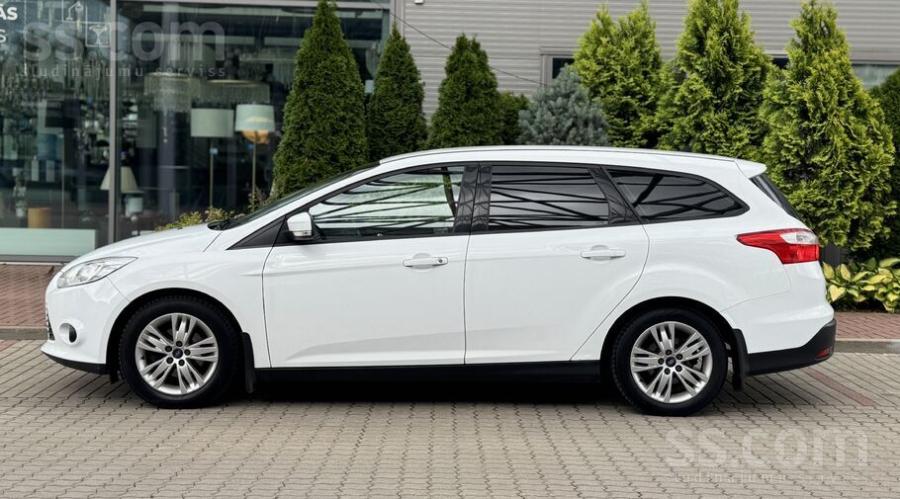 Balts Ford Focus 2013 Rīga, ar dzinēja tilpumu 1.00 L un nobraukumu 179 tūkst. km par 3300 €, foto 7 vietnē AUTOMOTO.COM.LV