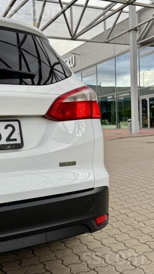Balts Ford Focus 2013 Rīga, ar dzinēja tilpumu 1.00 L un nobraukumu 179 tūkst. km par 3300 €, foto 8 vietnē AUTOMOTO.COM.LV