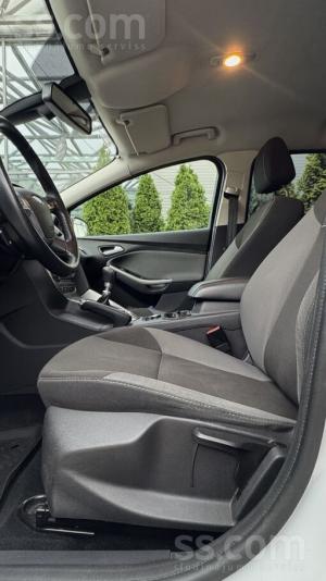 Balts Ford Focus 2013 Rīga, ar dzinēja tilpumu 1.00 L un nobraukumu 179 tūkst. km par 3300 €, foto 12 vietnē AUTOMOTO.COM.LV
