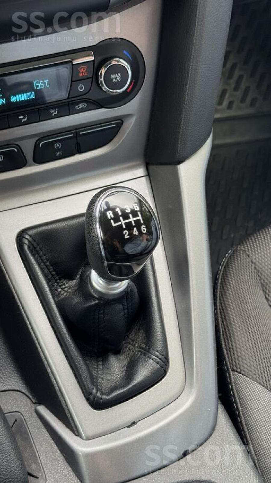 Balts Ford Focus 2013 Rīga, ar dzinēja tilpumu 1.00 L un nobraukumu 179 tūkst. km par 3300 €, foto 18 vietnē AUTOMOTO.COM.LV