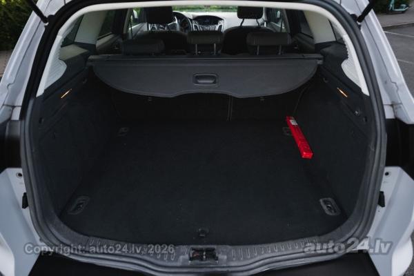 White Ford Focus 2013 in Tallinn, with an engine capacity of 1.60 L and mileage of 0 thousand km for 2999 €, photo 3 on AUTOMOTO.COM.LV