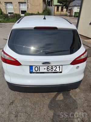 Balts Ford Focus 2013 Liepāja, ar dzinēja tilpumu 2.00 L un nobraukumu 379 tūkst. km par 3500 €, foto 7 vietnē AUTOMOTO.COM.LV