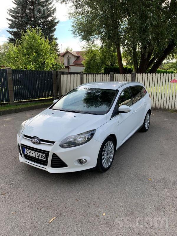 Balts Ford Focus 2013 Rīga, ar dzinēja tilpumu 2.00 L un nobraukumu 0 tūkst. km par 4100 €, foto 1 vietnē AUTOMOTO.COM.LV