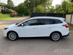 White Ford Focus 2013 in Riga, with an engine capacity of 2.00 L and mileage of 0 thousand km for 4100 €, photo 5 on AUTOMOTO.COM.LV
