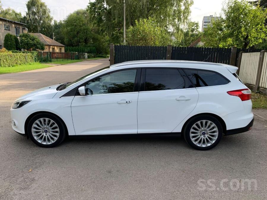 White Ford Focus 2013 in Riga, with an engine capacity of 2.00 L and mileage of 0 thousand km for 4100 €, photo 5 on AUTOMOTO.COM.LV