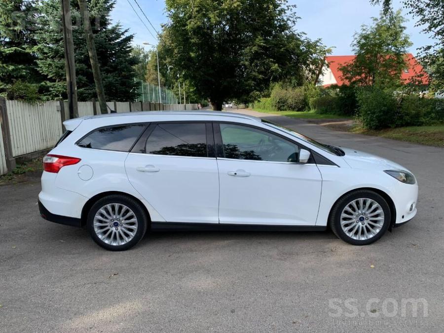 White Ford Focus 2013 in Riga, with an engine capacity of 2.00 L and mileage of 0 thousand km for 4100 €, photo 6 on AUTOMOTO.COM.LV