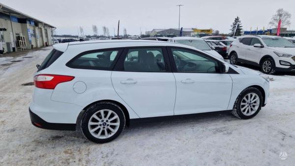 Balts Ford Focus 2014 Marijampole, ar dzinēja tilpumu 1.60 L un nobraukumu 138 tūkst. km par 4190 €, foto 9 vietnē AUTOMOTO.COM.LV