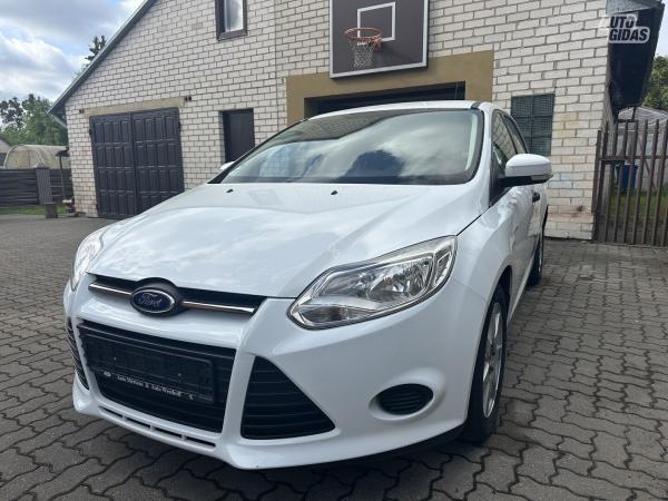 White Ford Focus 2014 in Prienai, with an engine capacity of 1.00 L and mileage of 200 thousand km for 1600 €, photo 2 on AUTOMOTO.COM.LV