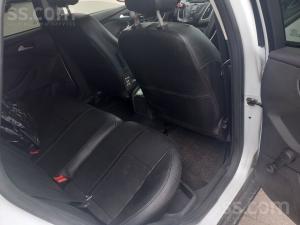 Balts Ford Focus 2014 Rīga, ar dzinēja tilpumu 1.60 L un nobraukumu 573 tūkst. km par 1750 €, foto 7 vietnē AUTOMOTO.COM.LV