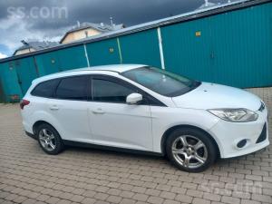 Balts Ford Focus 2014 Rīga, ar dzinēja tilpumu 1.60 L un nobraukumu 573 tūkst. km par 2250 €, foto 13 vietnē AUTOMOTO.COM.LV