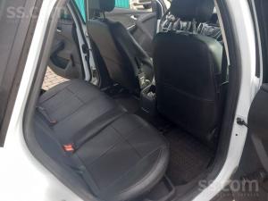 Balts Ford Focus 2014 Rīga, ar dzinēja tilpumu 1.60 L un nobraukumu 573 tūkst. km par 2250 €, foto 18 vietnē AUTOMOTO.COM.LV
