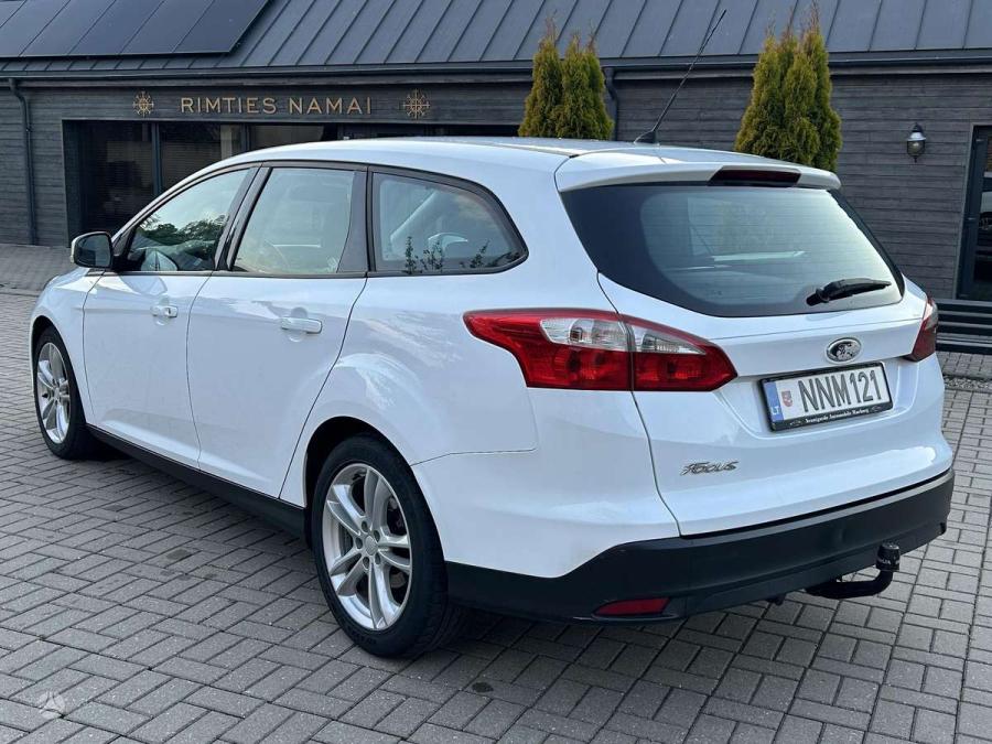 Balts Ford Focus 2014 Kėdainiai, ar dzinēja tilpumu 1.56 L un nobraukumu 270 tūkst. km par 3400 €, foto 3 vietnē AUTOMOTO.COM.LV