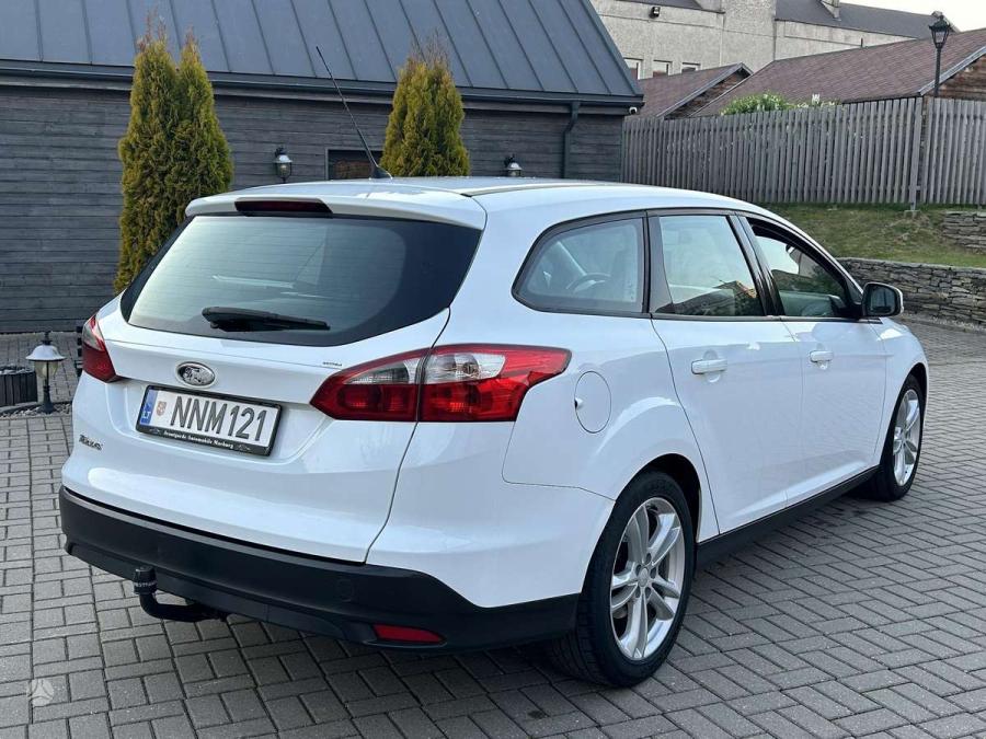Balts Ford Focus 2014 Kėdainiai, ar dzinēja tilpumu 1.56 L un nobraukumu 270 tūkst. km par 3400 €, foto 8 vietnē AUTOMOTO.COM.LV