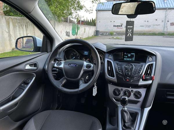 Balts Ford Focus 2014 Kėdainiai, ar dzinēja tilpumu 1.56 L un nobraukumu 270 tūkst. km par 3400 €, foto 9 vietnē AUTOMOTO.COM.LV