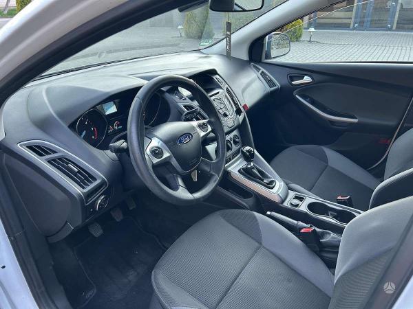 Balts Ford Focus 2014 Kėdainiai, ar dzinēja tilpumu 1.56 L un nobraukumu 270 tūkst. km par 3400 €, foto 10 vietnē AUTOMOTO.COM.LV
