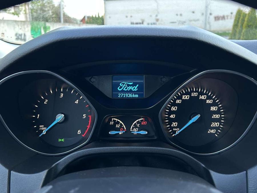 Balts Ford Focus 2014 Kėdainiai, ar dzinēja tilpumu 1.56 L un nobraukumu 270 tūkst. km par 3400 €, foto 13 vietnē AUTOMOTO.COM.LV