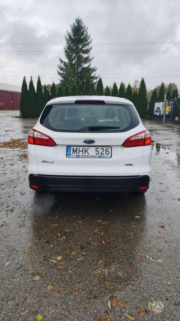 Balts Ford Focus 2014 Kauņa, ar dzinēja tilpumu 1.00 L un nobraukumu 130 tūkst. km par 2650 €, foto 6 vietnē AUTOMOTO.COM.LV