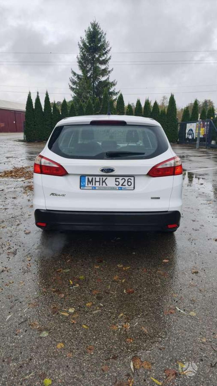 Balts Ford Focus 2014 Kauņa, ar dzinēja tilpumu 1.00 L un nobraukumu 130 tūkst. km par 2650 €, foto 6 vietnē AUTOMOTO.COM.LV