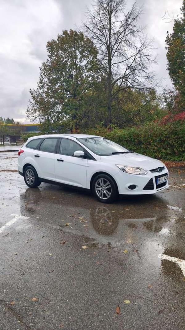 Balts Ford Focus 2014 Kauņa, ar dzinēja tilpumu 1.00 L un nobraukumu 130 tūkst. km par 2650 €, foto 10 vietnē AUTOMOTO.COM.LV