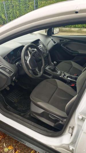 Balts Ford Focus 2014 Kauņa, ar dzinēja tilpumu 1.00 L un nobraukumu 130 tūkst. km par 2650 €, foto 11 vietnē AUTOMOTO.COM.LV
