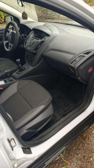 Balts Ford Focus 2014 Kauņa, ar dzinēja tilpumu 1.00 L un nobraukumu 130 tūkst. km par 2650 €, foto 13 vietnē AUTOMOTO.COM.LV