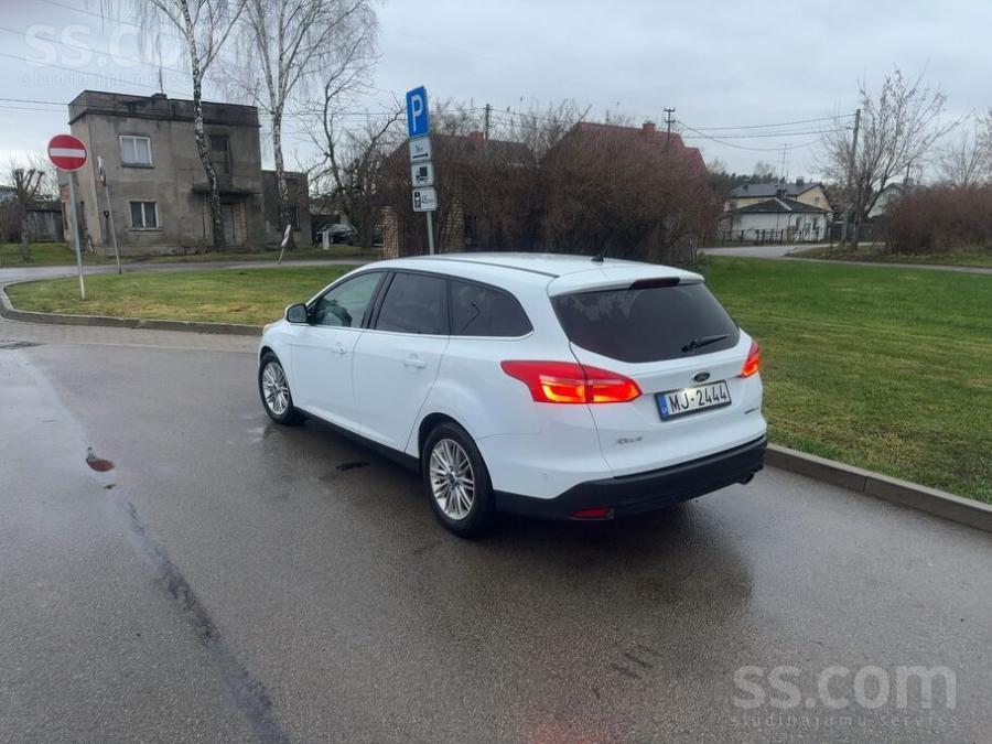 Balts Ford Focus 2015 Jelgava, ar dzinēja tilpumu 2.00 L un nobraukumu 276 tūkst. km par 7550 €, foto 3 vietnē AUTOMOTO.COM.LV