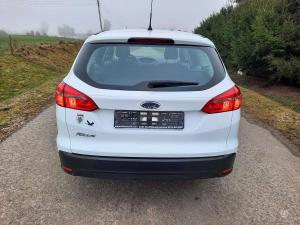 Balts Ford Focus 2015 Alīta, ar dzinēja tilpumu 1.60 L un nobraukumu 164 tūkst. km par 4350 €, foto 5 vietnē AUTOMOTO.COM.LV