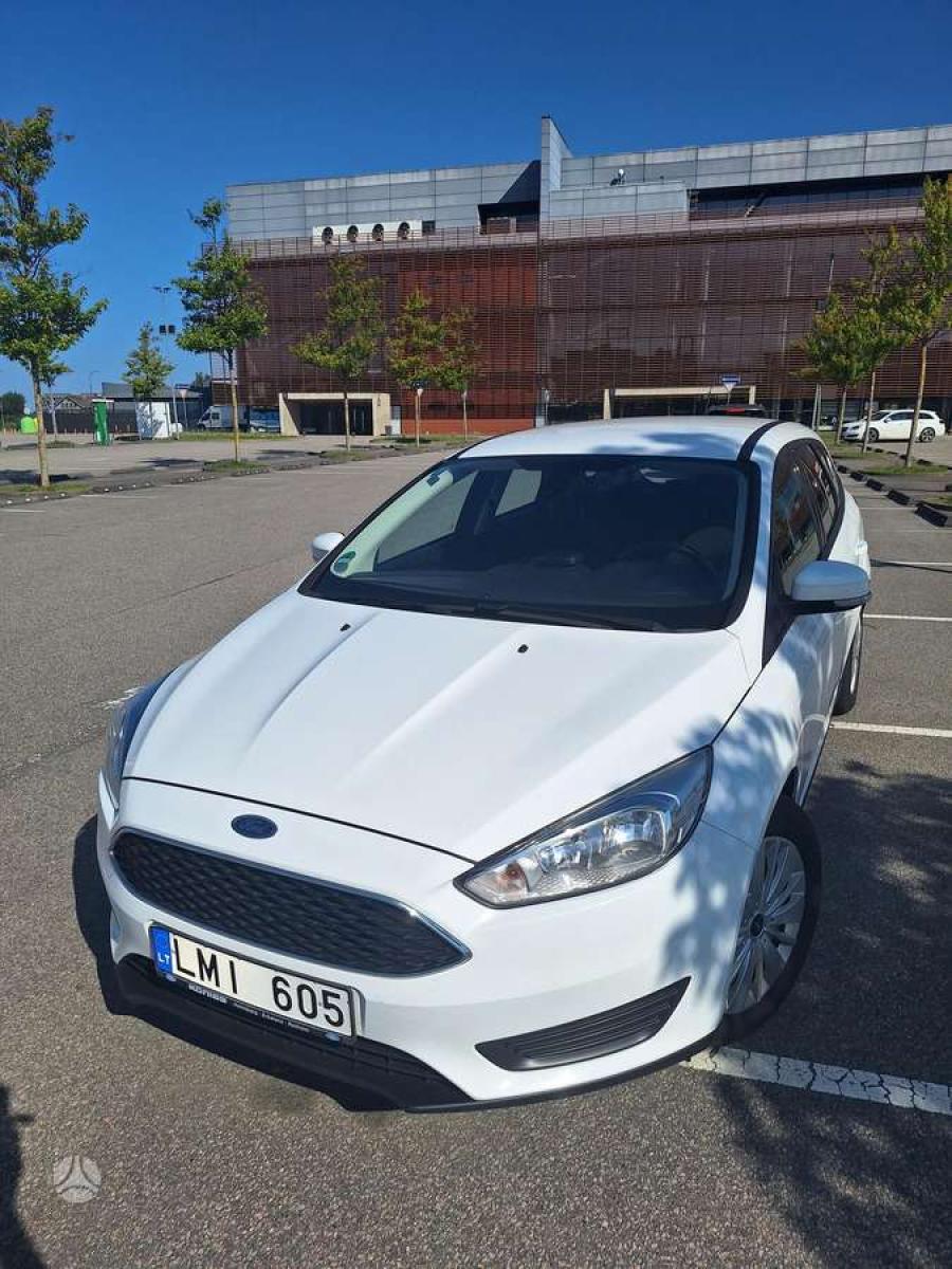 White Ford Focus 2015 in Klaipeda, with an engine capacity of 1.60 L and mileage of 161 thousand km for 4500 €, photo 1 on AUTOMOTO.COM.LV