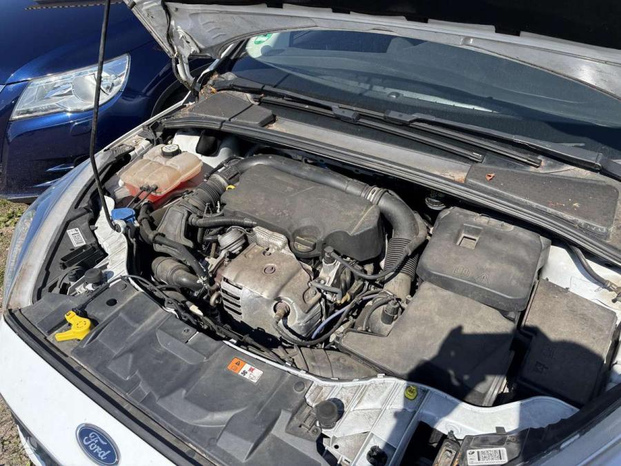Balts Ford Focus 2015 Utena, ar dzinēja tilpumu 1.00 L un nobraukumu 130 tūkst. km par 1650 €, foto 9 vietnē AUTOMOTO.COM.LV