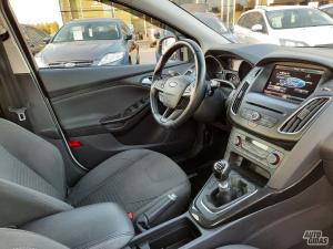 Balts Ford Focus 2015 Marijampole, ar dzinēja tilpumu 1.60 L un nobraukumu 298 tūkst. km par 6400 €, foto 3 vietnē AUTOMOTO.COM.LV