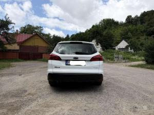 White Ford Focus 2015 in Kaunas, with an engine capacity of 1.56 L and mileage of 197 thousand km for 3999 €, photo 6 on AUTOMOTO.COM.LV