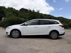 White Ford Focus 2015 in Kaunas, with an engine capacity of 1.56 L and mileage of 197 thousand km for 3999 €, photo 8 on AUTOMOTO.COM.LV