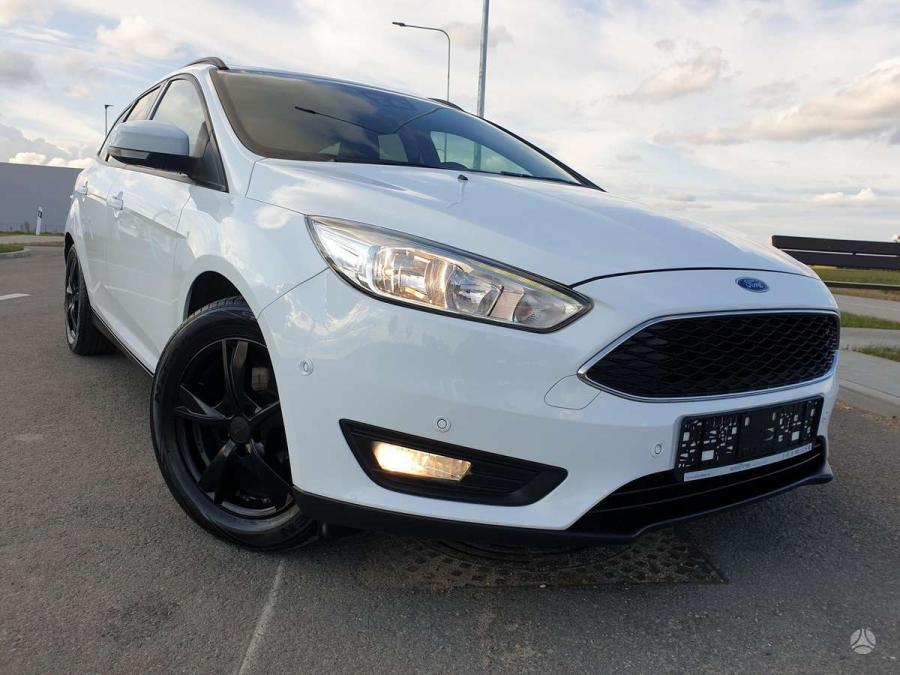 Balts Ford Focus 2015 Marijampole, ar dzinēja tilpumu 1.00 L un nobraukumu 122 tūkst. km par 5250 €, foto 6 vietnē AUTOMOTO.COM.LV