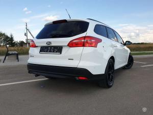 Balts Ford Focus 2015 Marijampole, ar dzinēja tilpumu 1.00 L un nobraukumu 122 tūkst. km par 5250 €, foto 7 vietnē AUTOMOTO.COM.LV