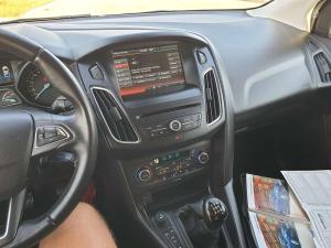 Balts Ford Focus 2015 Marijampole, ar dzinēja tilpumu 1.00 L un nobraukumu 122 tūkst. km par 5250 €, foto 25 vietnē AUTOMOTO.COM.LV