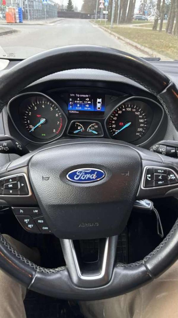 Ford Focus 2015 Kauņa vietnē Balts Ford Focus 2015 Kauņa, ar dzinēja tilpumu 1.00 L un nobraukumu 155 tūkst. km par 4000 €, foto 5 vietnē AUTOMOTO.COM.LV