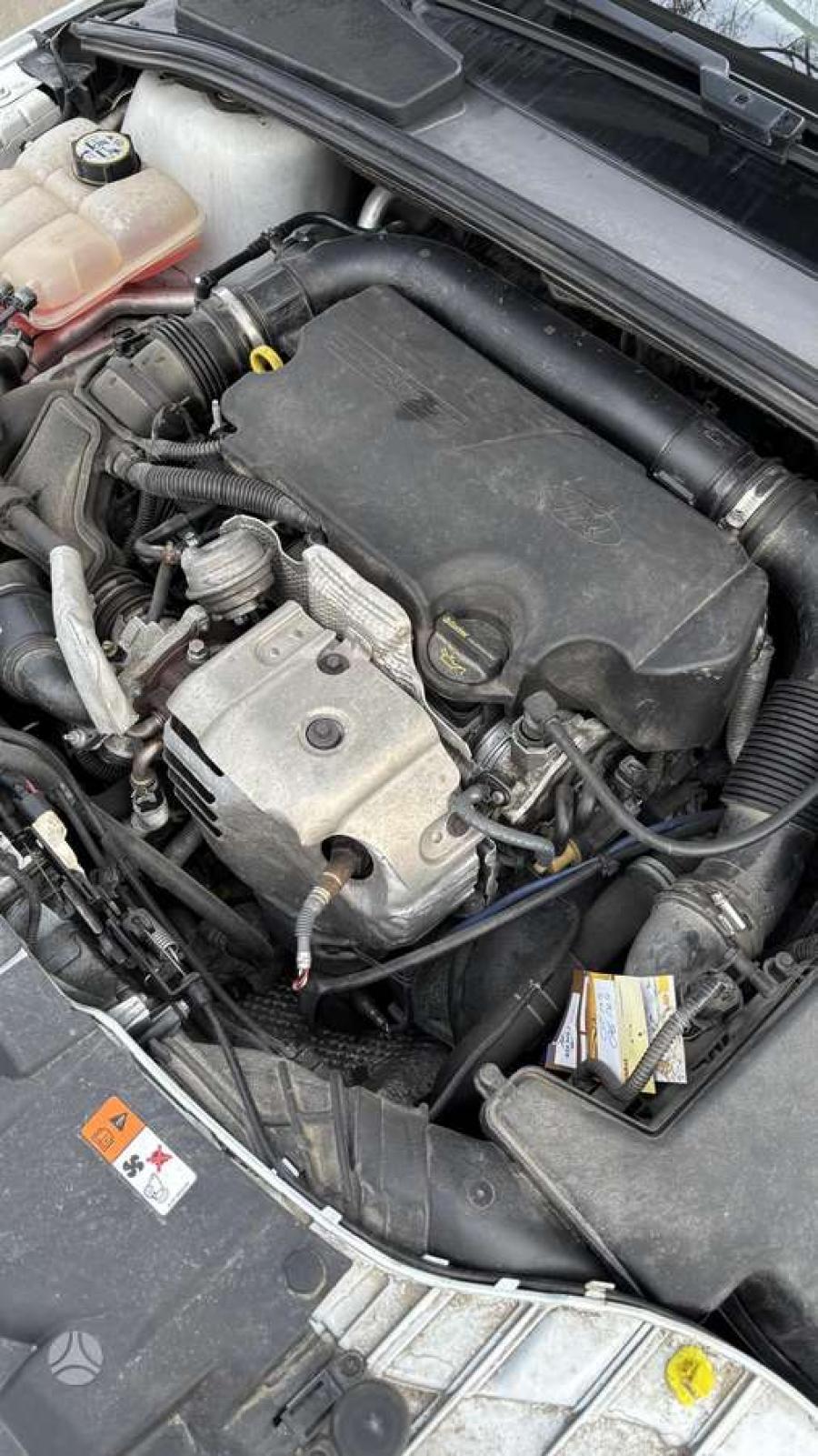 Balts Ford Focus 2015 Kauņa, ar dzinēja tilpumu 1.00 L un nobraukumu 155 tūkst. km par 4000 €, foto 10 vietnē AUTOMOTO.COM.LV