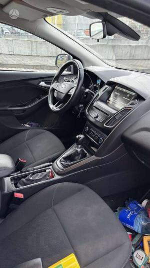 Balts Ford Focus 2015 Kauņa, ar dzinēja tilpumu 1.00 L un nobraukumu 155 tūkst. km par 4000 €, foto 13 vietnē AUTOMOTO.COM.LV